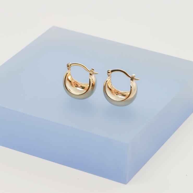 Gold Hoop Earrings : The best styles you need to try right now